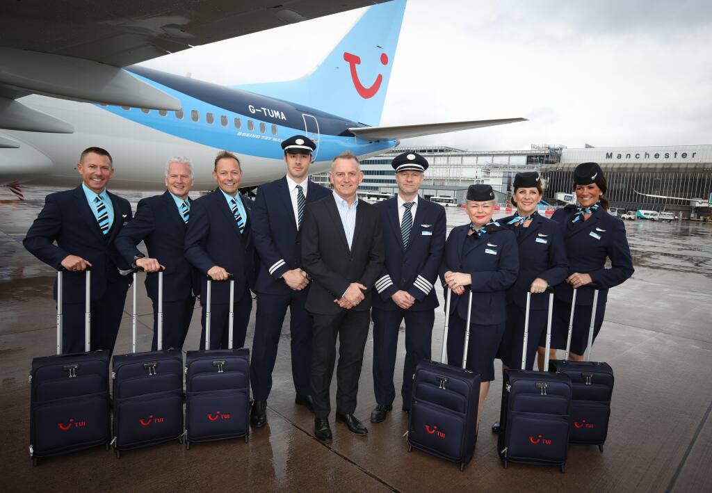 TUI AIRWAYS BECOMES FIRST UK AIRLINE TO WELCOME NEW BOEING 737 MAX ...